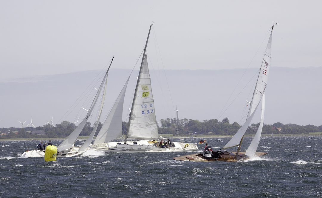 Beautiful Yachts: Advice | Boats | Parts | Articles